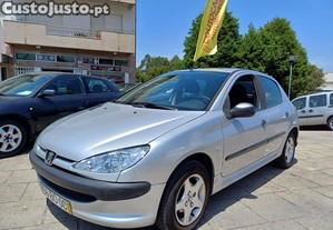 Peugeot 206 Com 124 000 Kms Tem Ac ( Viatura Nacional ) Abril/06 ...