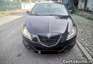 Lancia Delta 1.6 M-jet Oro 120cv - Duplo Teto Panorâmico - Nacional ...