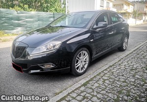 Lancia Delta 1.6 M-jet Oro 120cv - Duplo Teto Panorâmico - Nacional ...