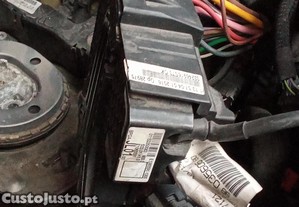 Caixa Fusíveis Da Bateria Citroën C4 Grand Picasso Ii (da_, De_) [06. ...