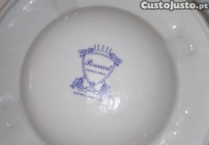 Cinzeiro Em Porcelana Reclamo J. & P. Maia, Ltda | Móveis e Decoração ...