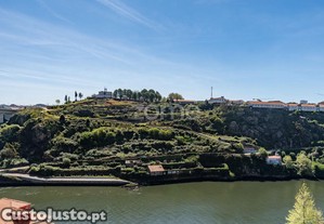 Terreno De 1.764 M² Com Projeto Aprovado E Vista Para As Quatro Pontes ...