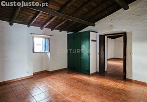 Moradia Tipica Alentejana A 15minutos De Évora | Moradias, T6 ou maior ...