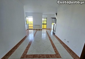 Apartamento T2 + 1 Duplex | Apartamentos, T2 à venda | Lisboa ...