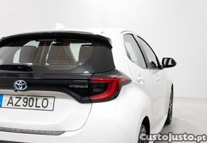 Toyota Yaris 1.5 Hdf Exclusive Novembro/22 | Carros - Citadino, à venda ...