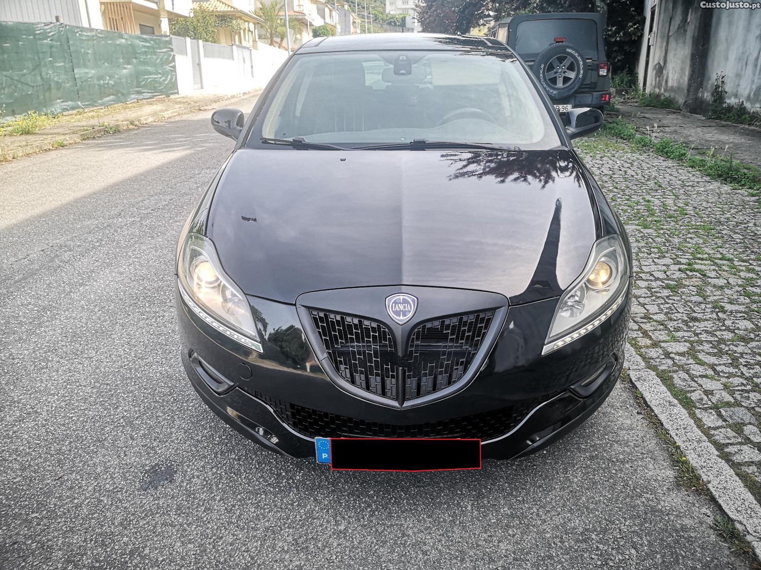Lancia Delta 1.6 M-jet Oro 120cv - Teto Panorâmico - Nacional "bom ...