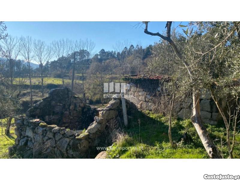 Casa Rústica T1 Marco De Canaveses | Terrenos e Quintas, à venda ...