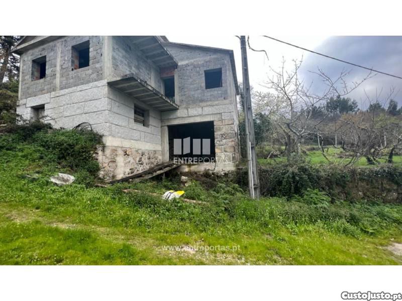 Casa Rústica T1 Cinfães | Terrenos e Quintas, à venda | Viseu ...