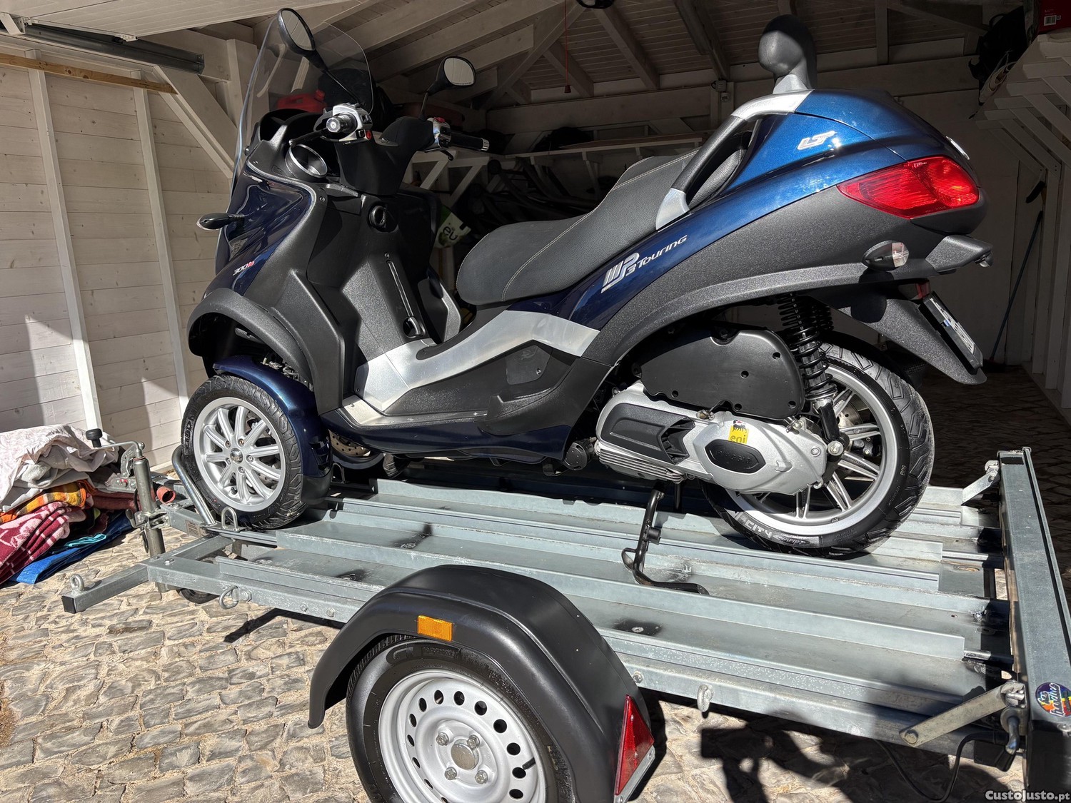 Mota 3 Rodas 300 Piaggio | Mota de estrada, à venda | Faro | 44514714 | CustoJusto.pt