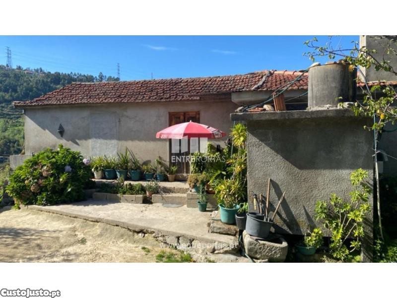 Casa Rústica T1 Cinfães | Terrenos e Quintas, à venda | Viseu ...