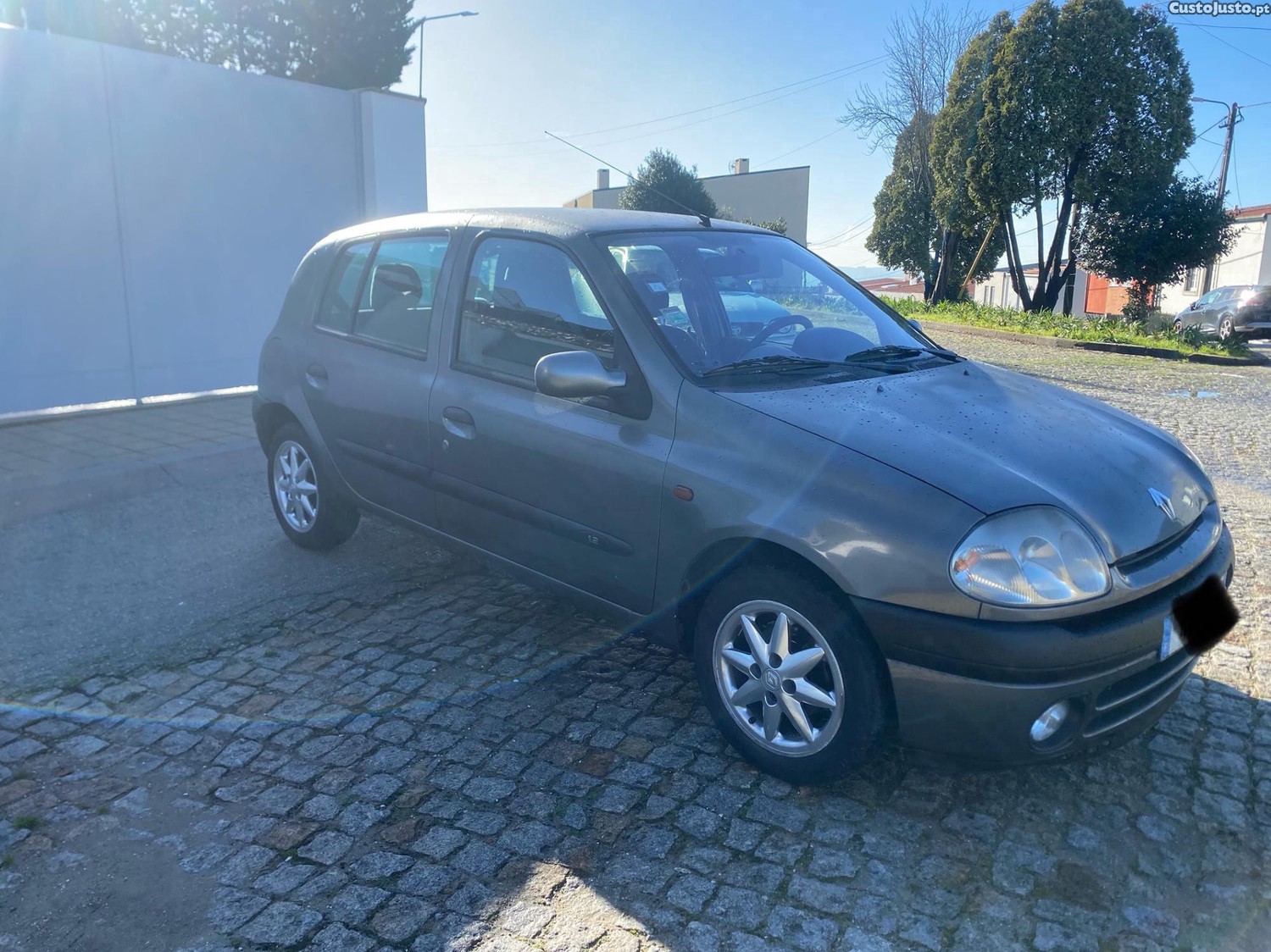 Renault Clio 1.2 Rxe Novembro/00 | Carros - Citadino, à venda | Porto ...