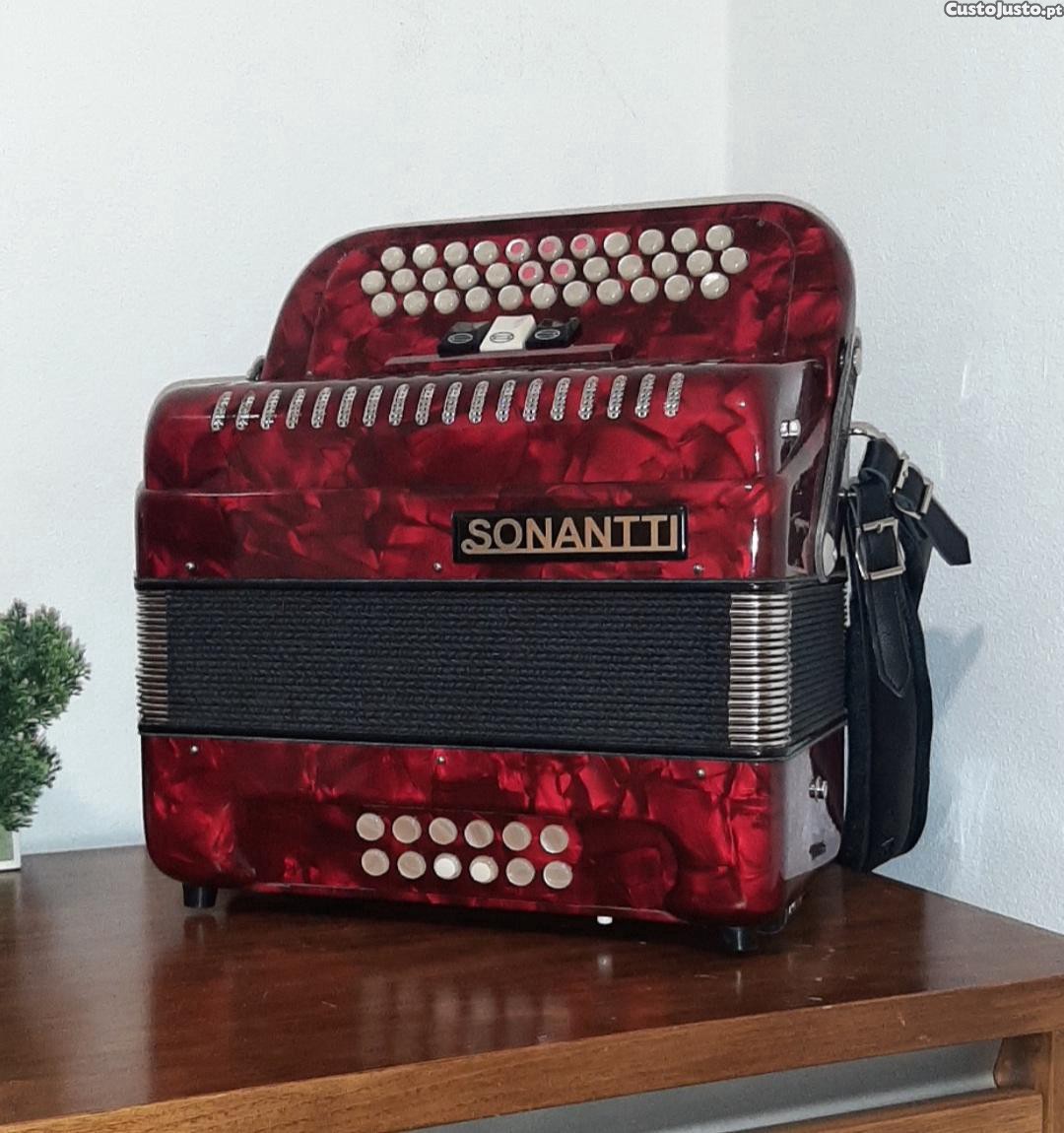 Concertina Sonantti 3 Vozes (sol,do,fa ) | Instrumentos musicais, à ...