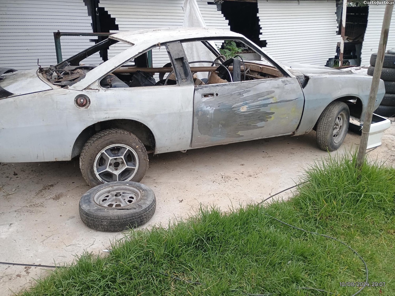Opel Manta Manta B Janeiro/80 | Carros - Clássico, à venda | Leiria ...