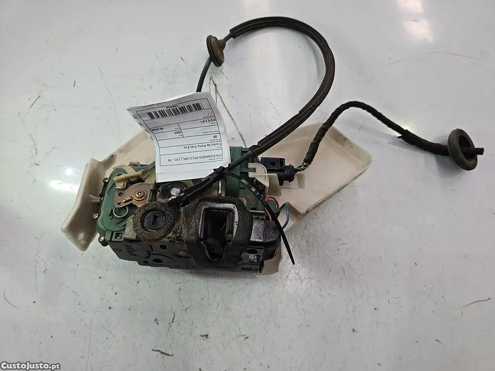 Fecho Da Porta Trás Esq - Vw Polo Iv | Peças e acessórios carro, à ...