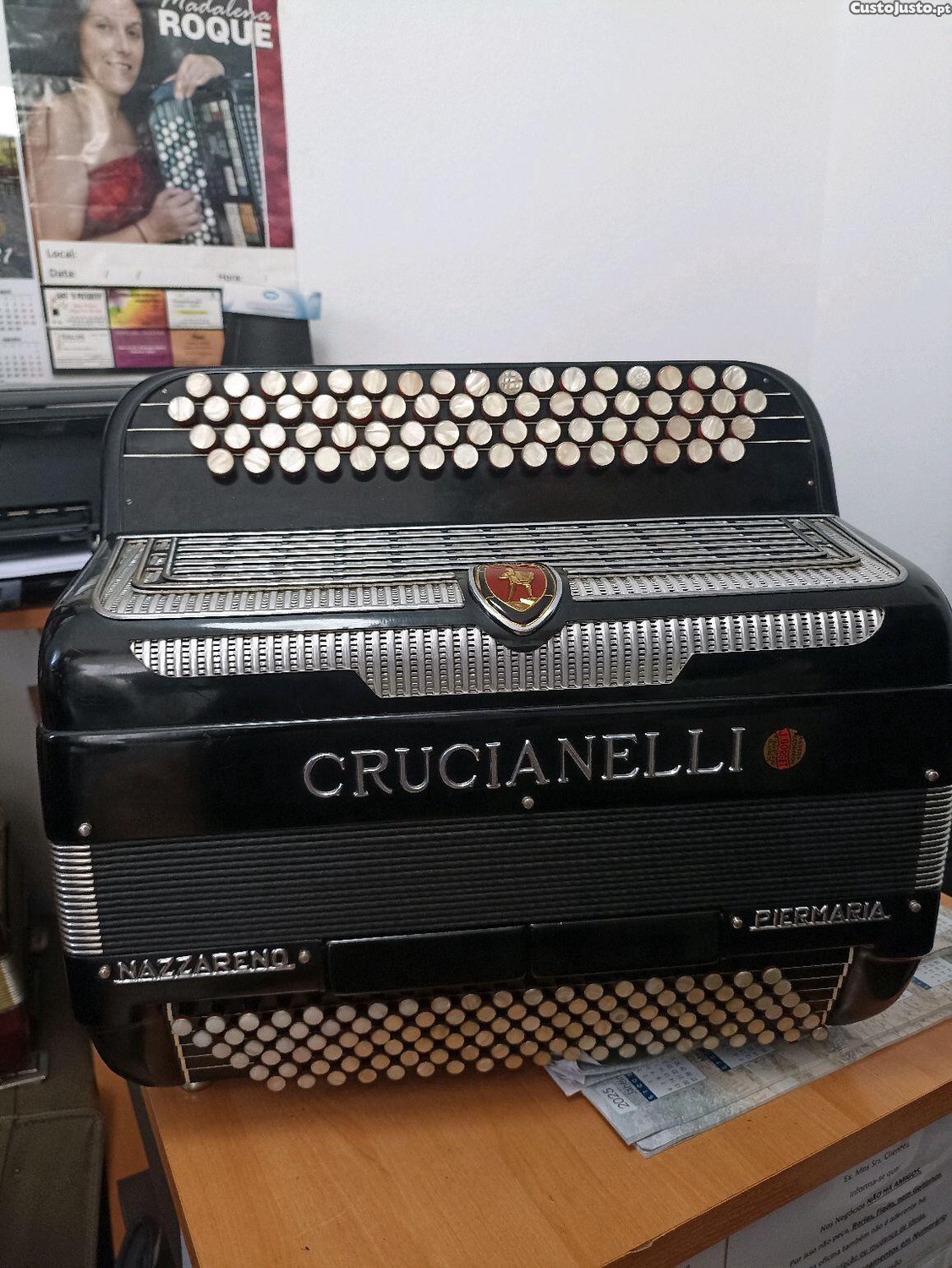 Acordeon Piermaria Crucianelli | Instrumentos musicais, à venda ...